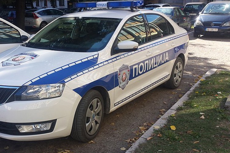 Ribari u Dunavu pronašli obezglavljeno tijelo? Ribari u Dunavu pronašli obezglavljeno tijelo?